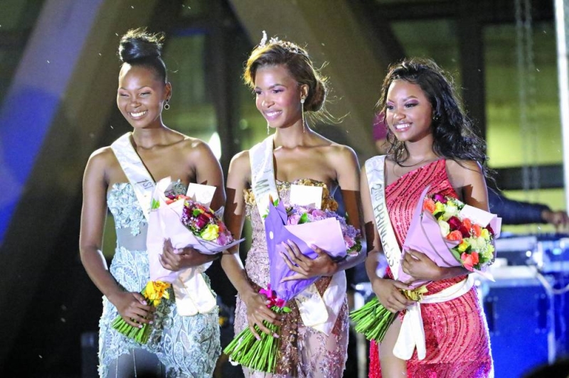 Lesego Chombo wears P150k Miss Botswana crown :: Mmegi Online