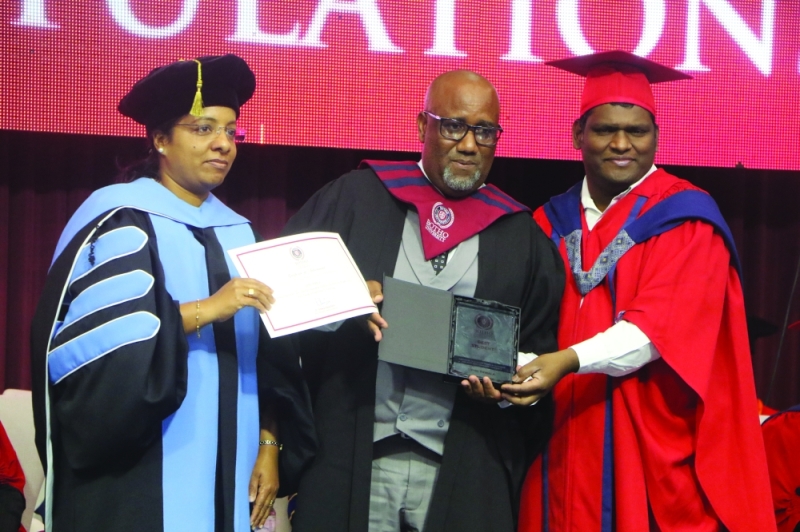 Twala shines at Botho graduation :: Mmegi Online