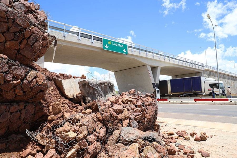 Rain collapses parts of Boatle interchange :: Mmegi Online