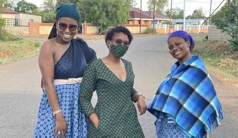 Setlhare blends traditional with contemporary styles :: Mmegi Online