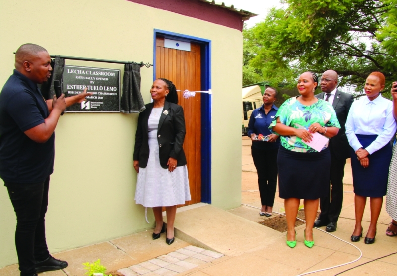 BSB alleviates Motswedi JSS classroom congestion :: Mmegi Online