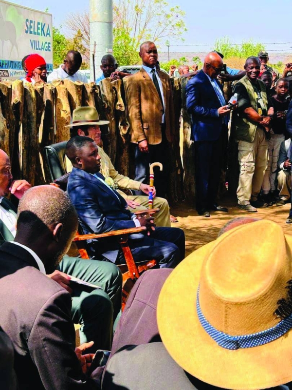 Khama installs Seleka chief despite pending court dispute :: Mmegi Online