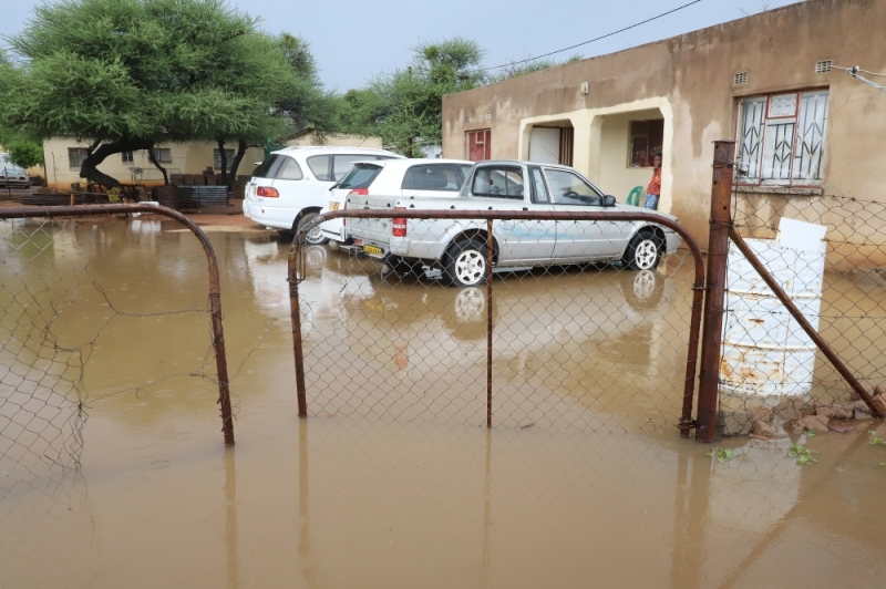 Mayor urges calm as Gaborone battles flooding fears :: Mmegi Online