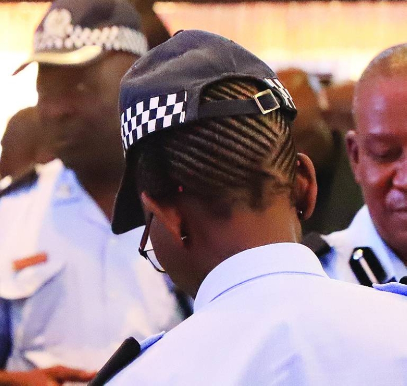 Vigilante cop suspended for mob assault/murder :: Mmegi Online