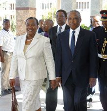 Festus Gontebanye Mogae(Mogae Legacy) :: Mmegi Online