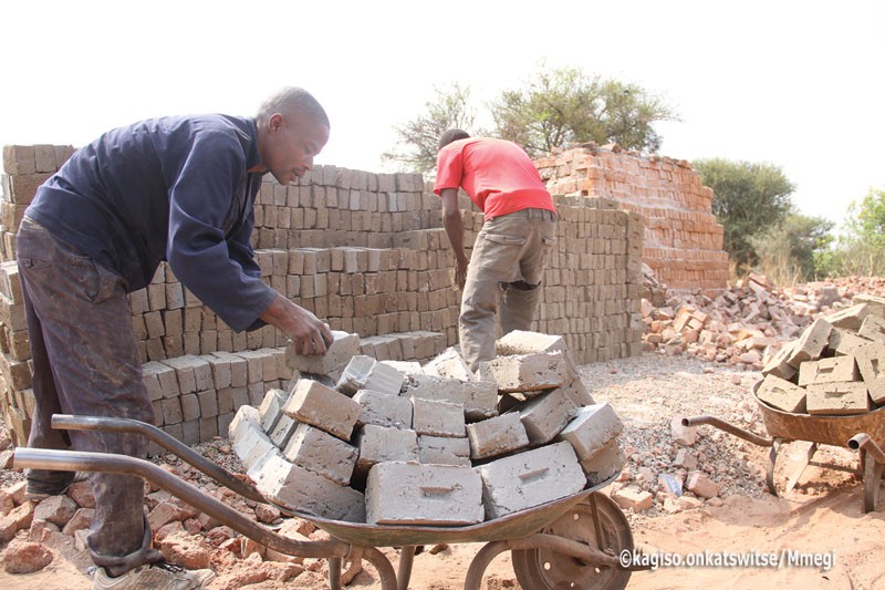 Brick moulders sink with Gaborone Dam :: Mmegi Online