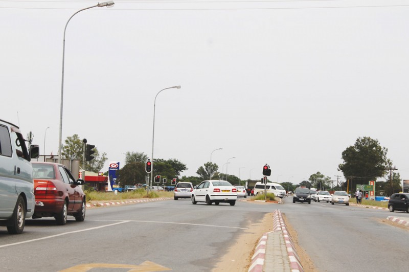 Engen & Maxis open shop at River View Mall :: Mmegi Online