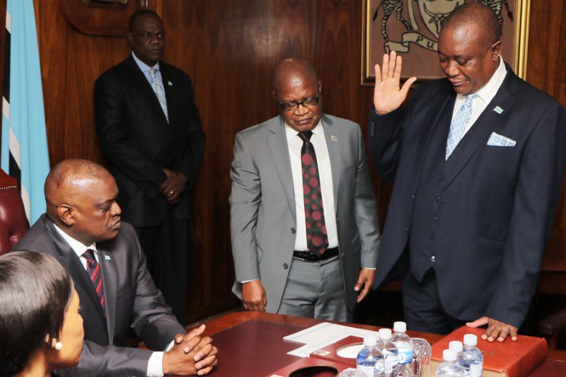 Rannowane sworn in as Chief Justice :: Mmegi Online