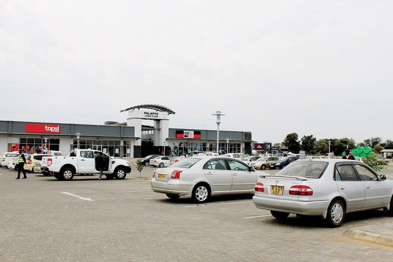 Palapye enjoys new shopping experience :: Mmegi Online